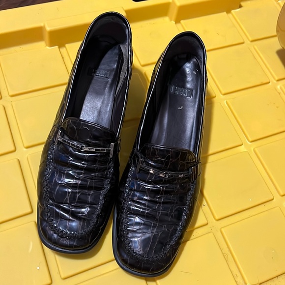 Stuart Weitzman | Shoes | Stuart Shoes | Poshmark